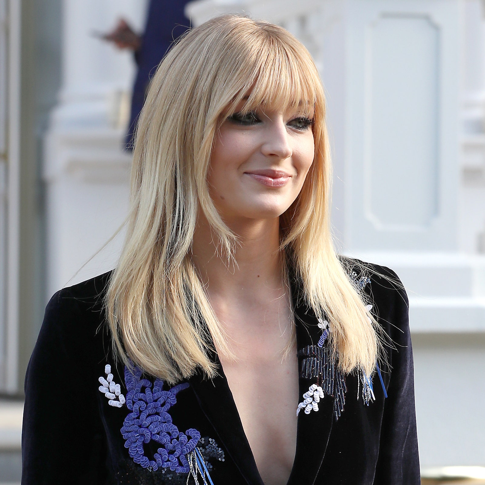 12 Most Beautiful Actresses With Bang Hairstyles | BeautyWayMag