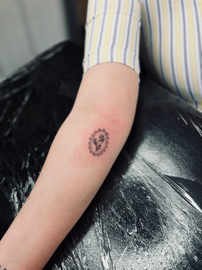 15 Cute Small Girly Tattoo Ideas You’ll Love | BeautyWayMag
